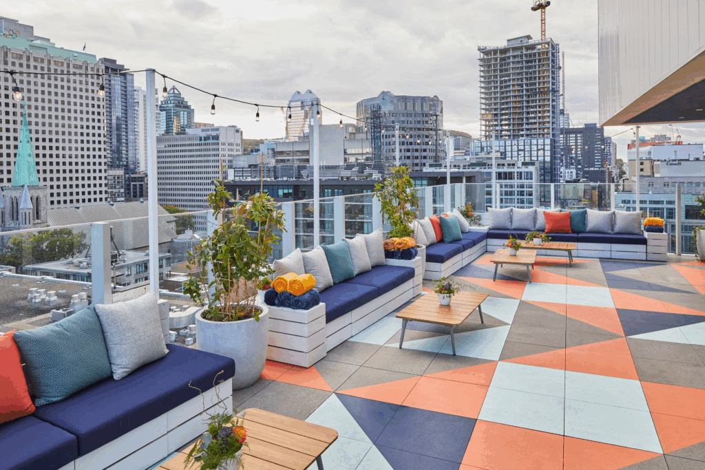 Forbes - Hotel Monville